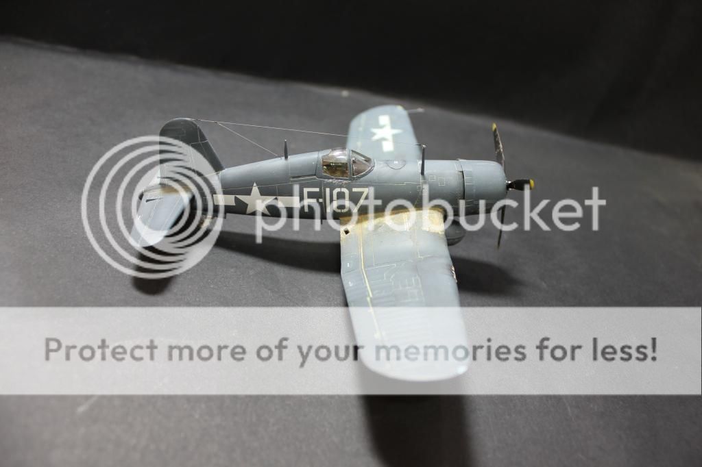unosetentaydos - F4U-1 Corsair Captain Delong (GT) - AVIACION (1:72) PF