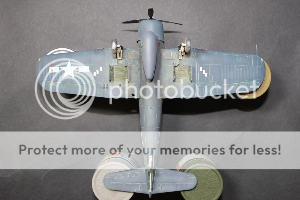 unosetentaydos - F4U-1 Corsair Captain Delong (GT) - AVIACION (1:72) PF